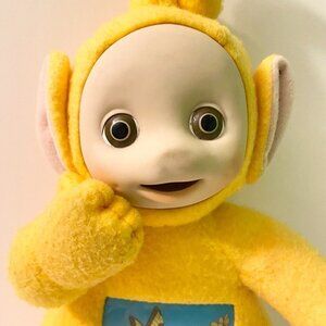 Playskool | Toys | Vintage 998 Playskool Light Up Yellow Laa Laa ...